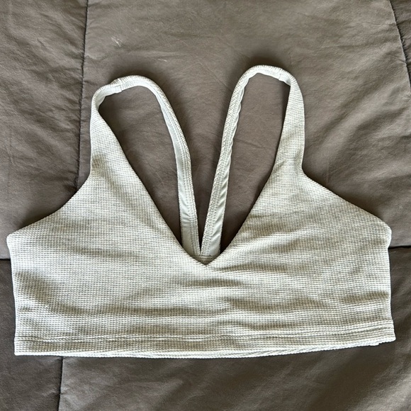 ALO Yoga | Intimates & Sleepwear | Alo Bra | Poshmark